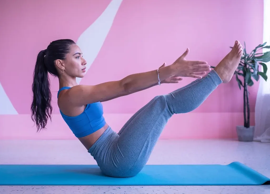 Pilates Übungen: 18 Gründe warum du sie ausprobieren solltest! - Wise ...